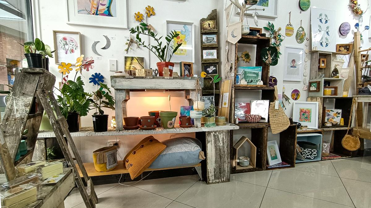 Find creative & handmade gifts at pop-up shops & markets